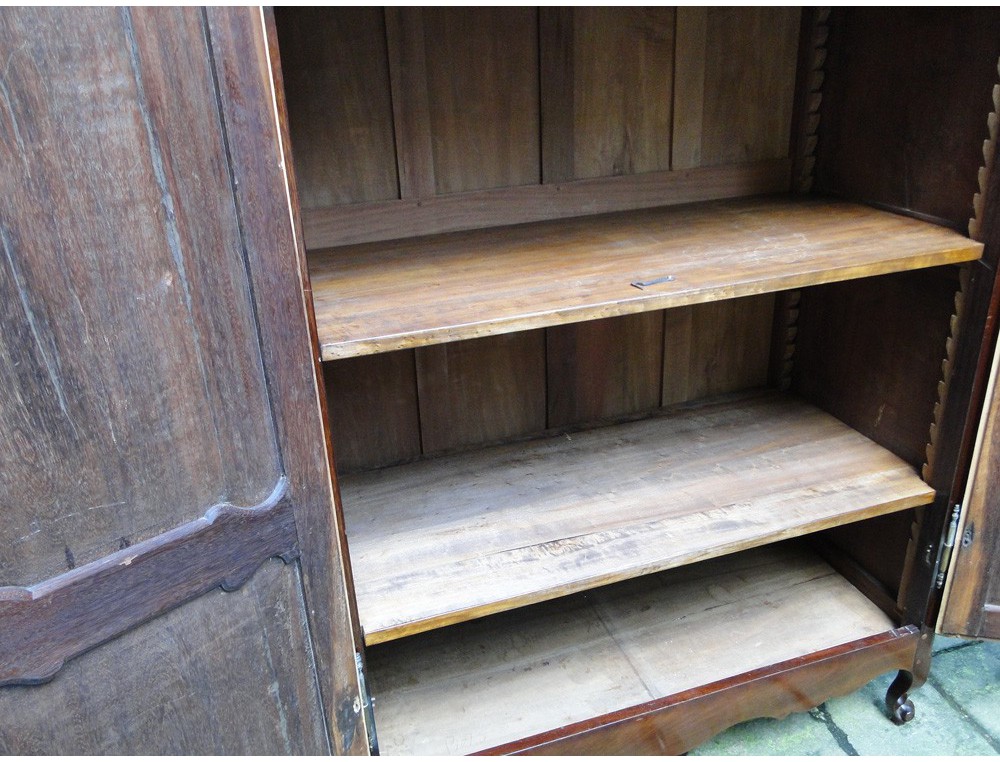 Port cabinet Nantes Louis XV amaranth massive 18th