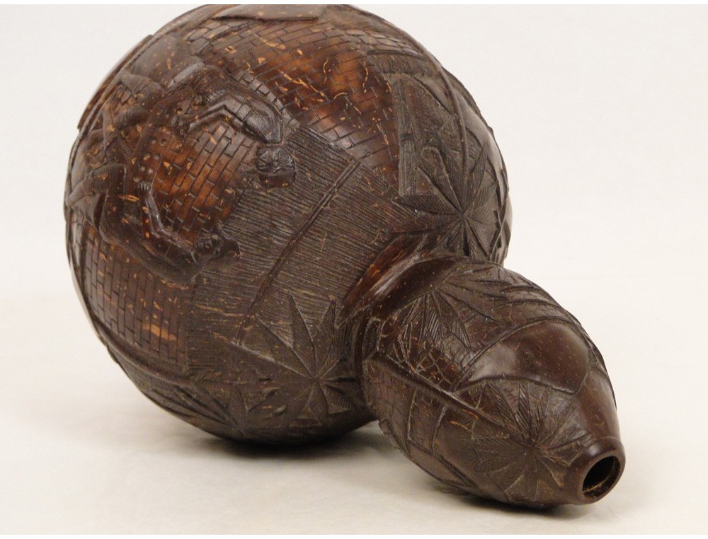 Coconut carved gourd Polynesia Folk Art 19th