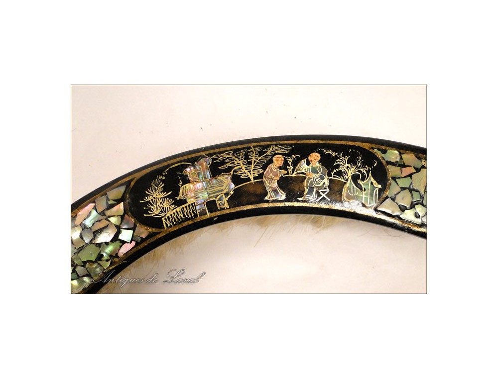 Crumb pearl shell decoration 19th Chinese characters