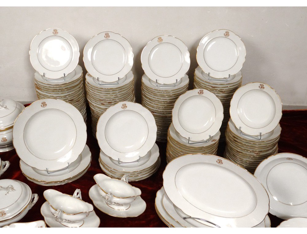 Service vaisselle table 180 pièces porcelaine Paris monogramme XIXè