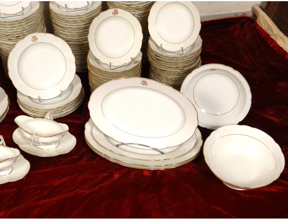 Service vaisselle table 180 pièces porcelaine Paris monogramme XIXè