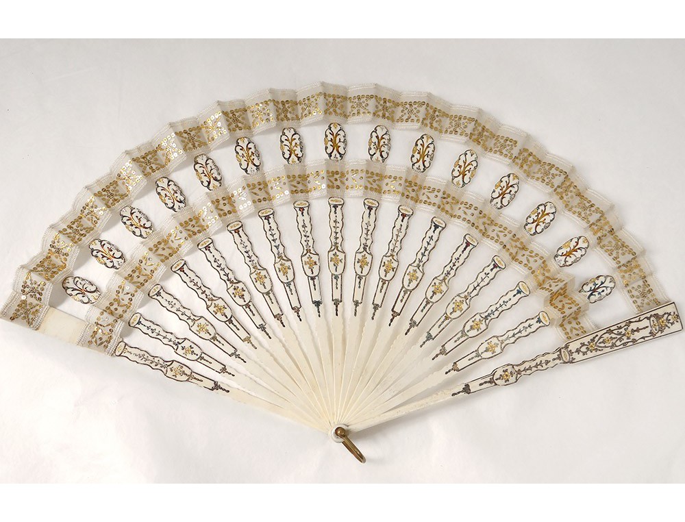 Fan carved inlaid antique french silk fan nineteenth century gilding