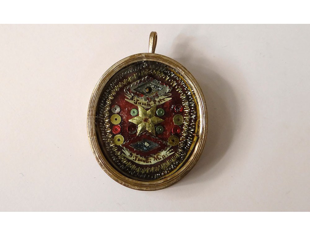 reliquary pendant oval medallion St. Jacob silver metal reliquary ...
